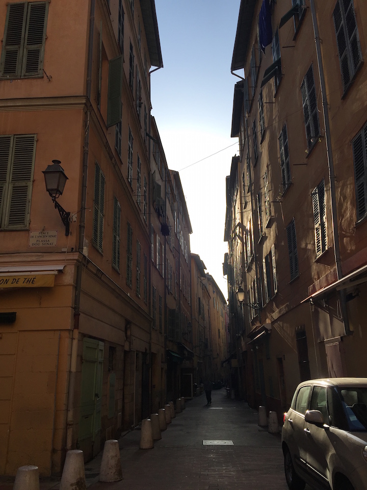 Nice by a slightly shy English art lover - ESL language studies abroad